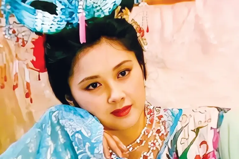 The “Kingdom of Women”: A matriarchal society where men take the back ...